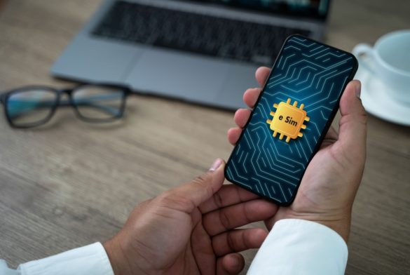 Apa Itu eSIM? Pengertian, Cara Kerja, dan Kelebihannya